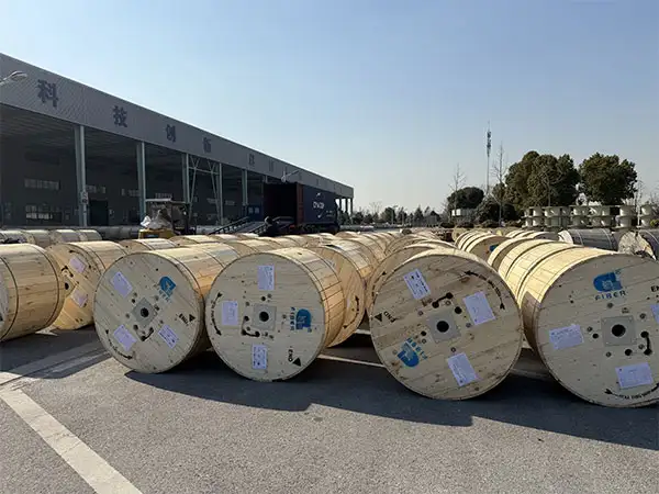 Hardware for ADSS Cable